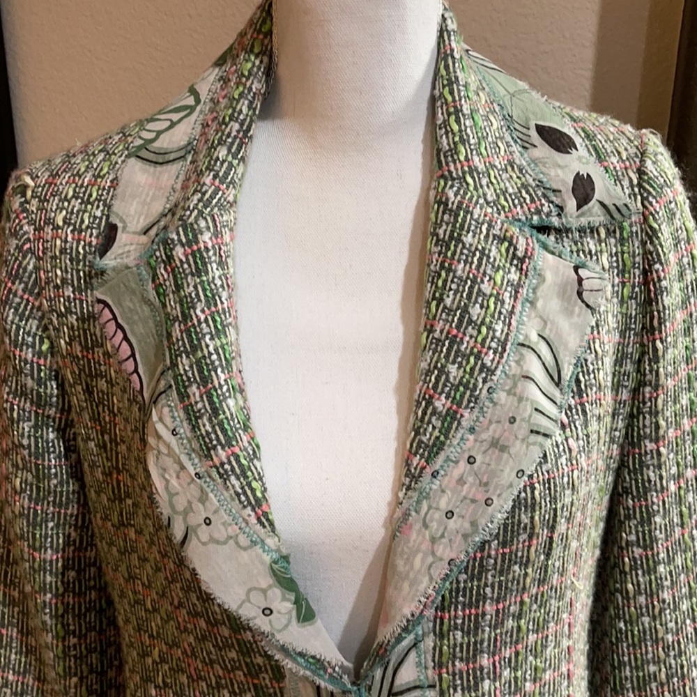 Acrylic Woven Jacket In Shades Of Green And Pink - Gem